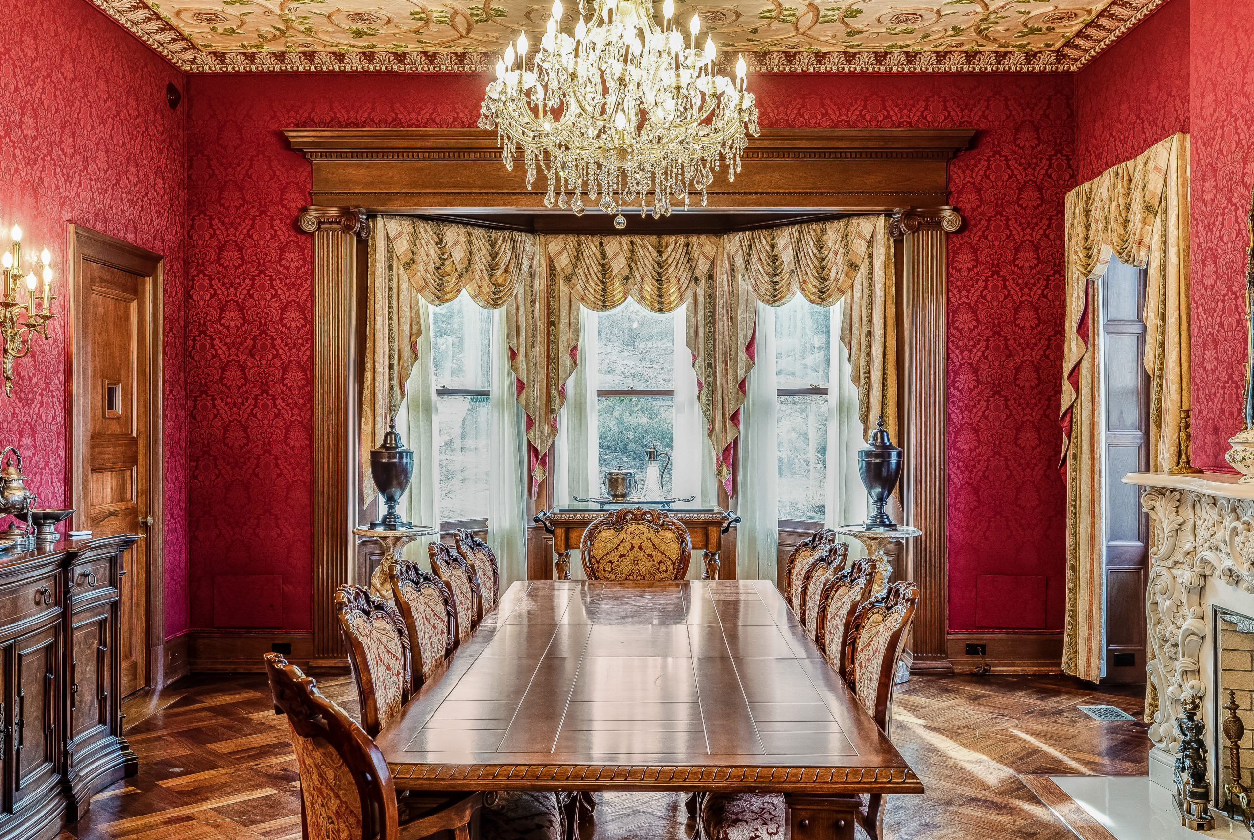 The Touch of Opulence, the Feel of Royalty Chapel Hill Mansion - Elite ...